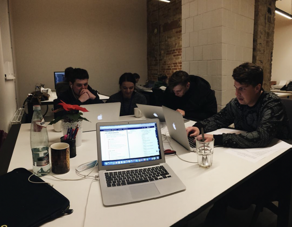 Apie mus | Programuok Savo Ateitį